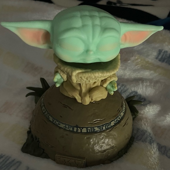 Funko | Other | Star Wars Funko Pop 485 Grogu Using The Force Baby Yoda ...